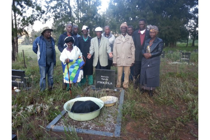 Bakoni Ba Phetla | Home